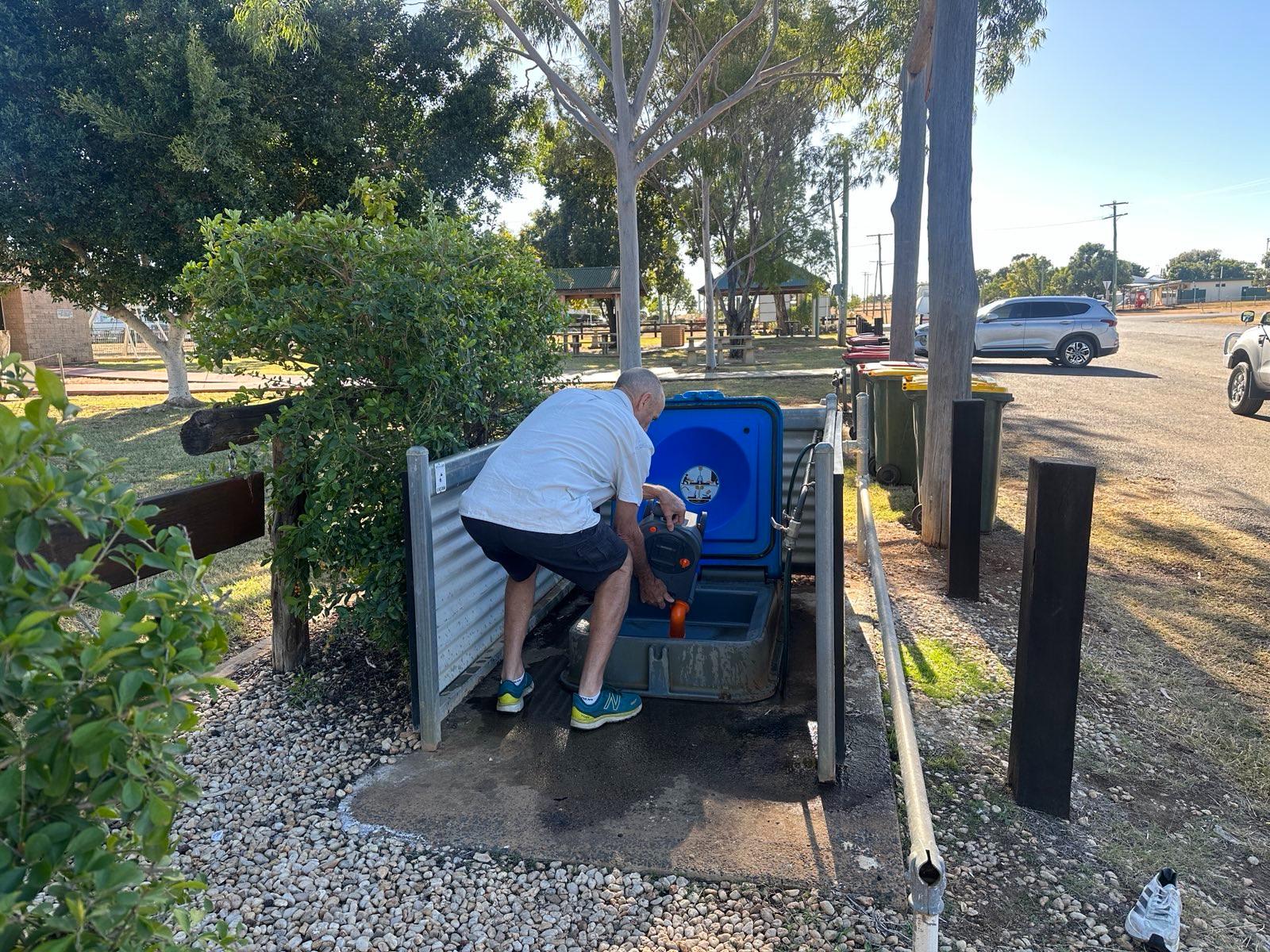 Rolleston, Queensland – Jack and Mallie – All around Australia!